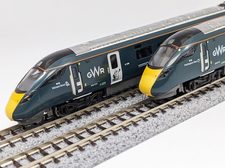 10-1673 Special product British Rail Class 800/0 GWR "Paddington Bear ...
